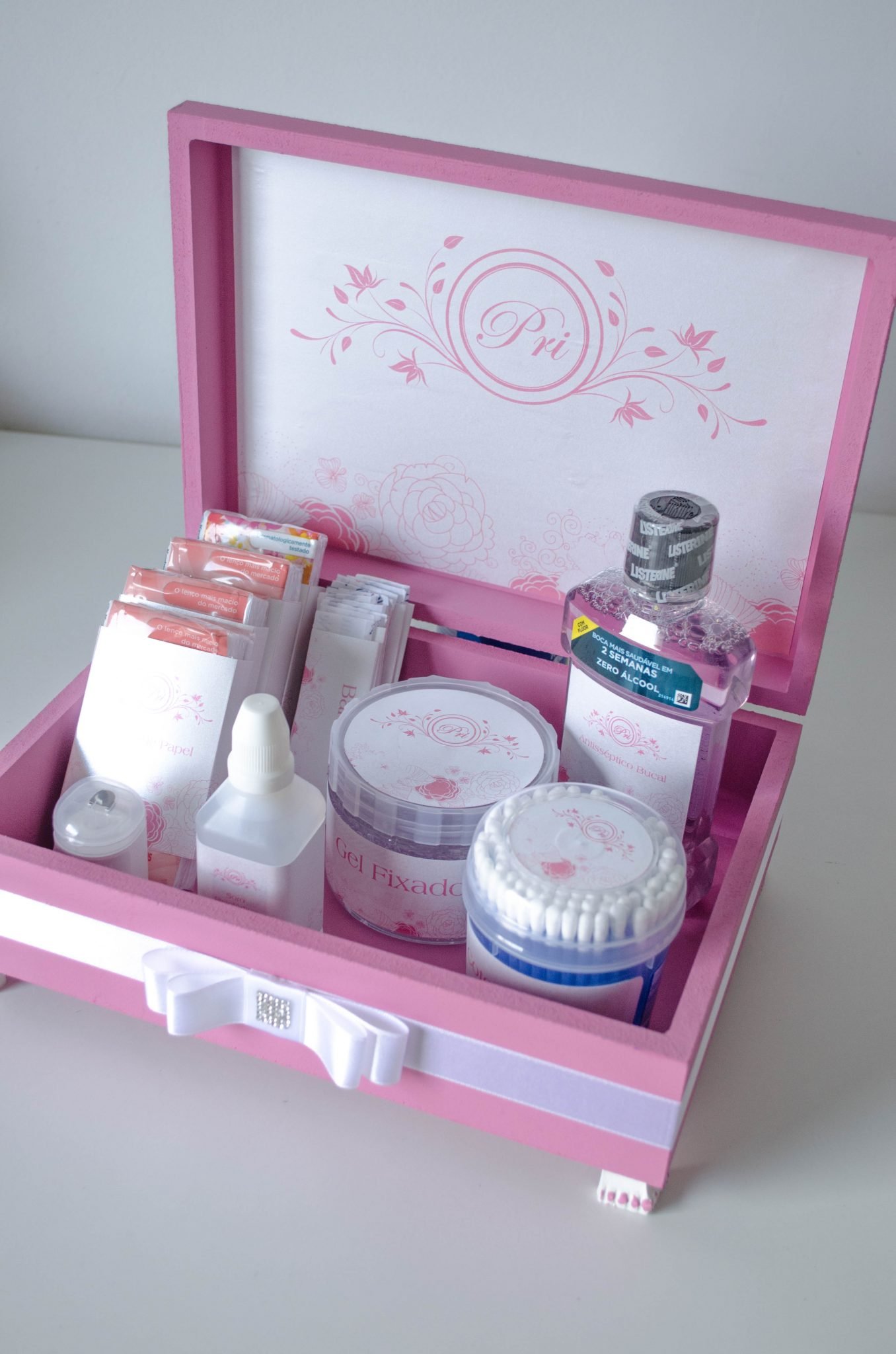 Kit-Toalete Rosa e Branco para Festas - Atelier Andrea Nocera